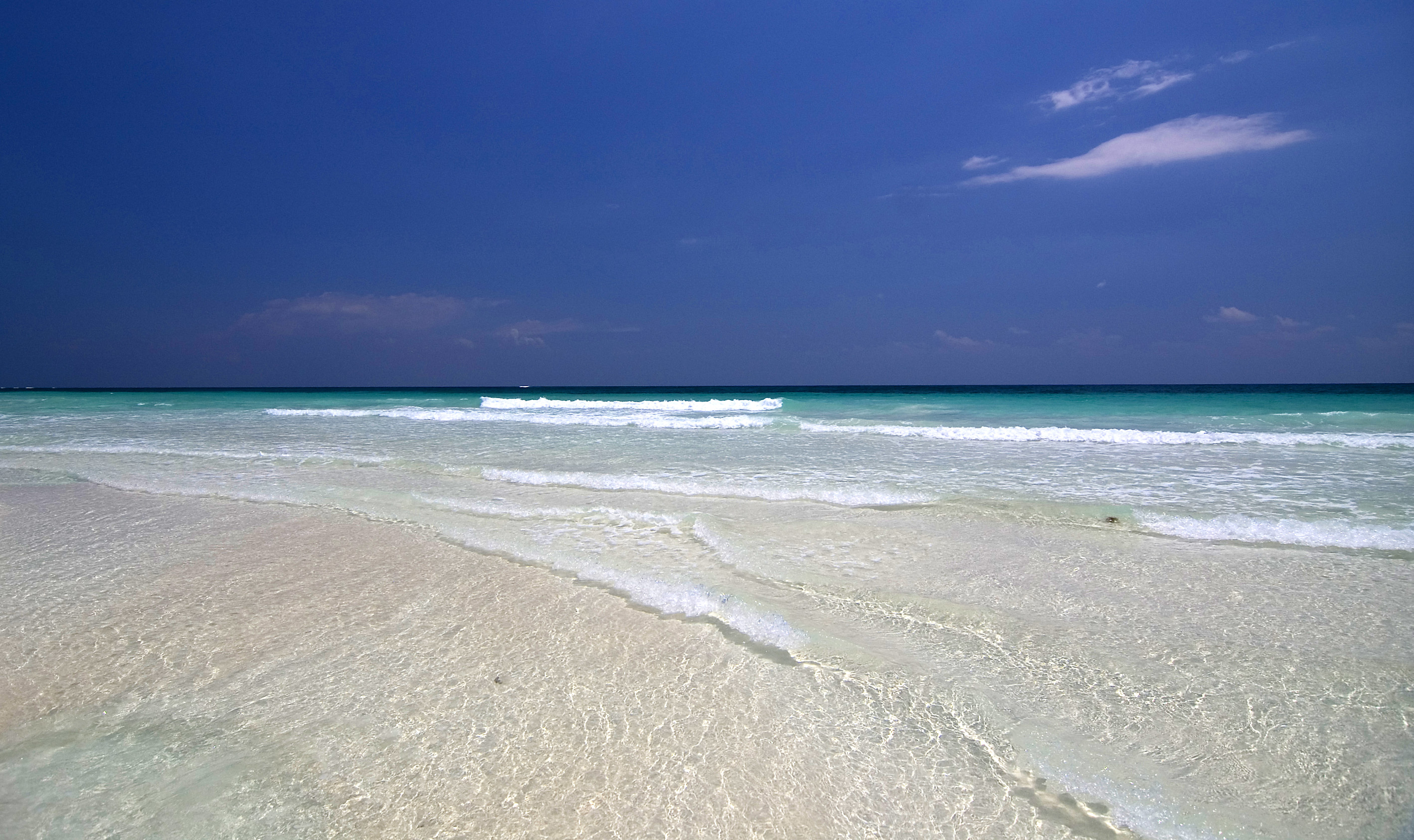 Free Stock Photo 1789-Clean Tropical Waters | freeimageslive
